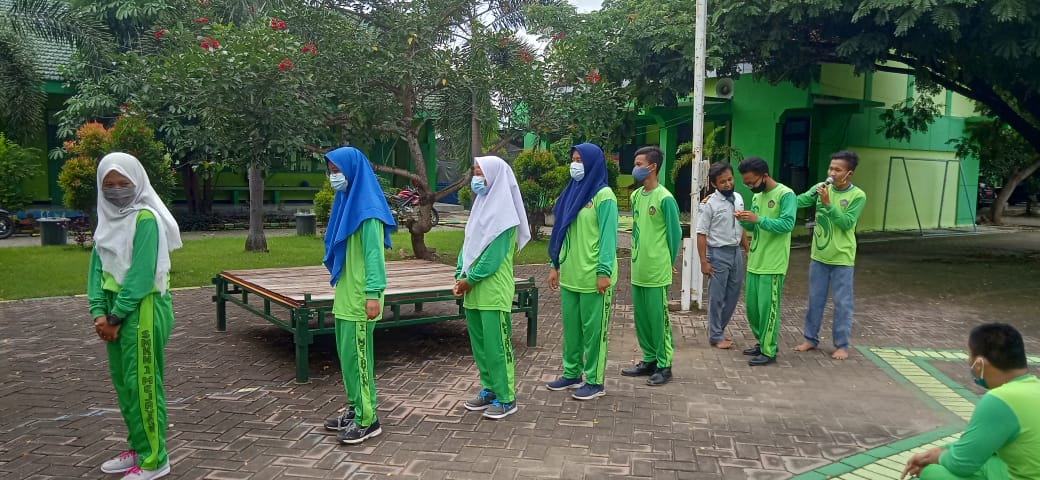 Latihan Dasar Kepemimpinan (LDK) Pengurus OSIS TA 2020-2021 | SMK N 1 ...