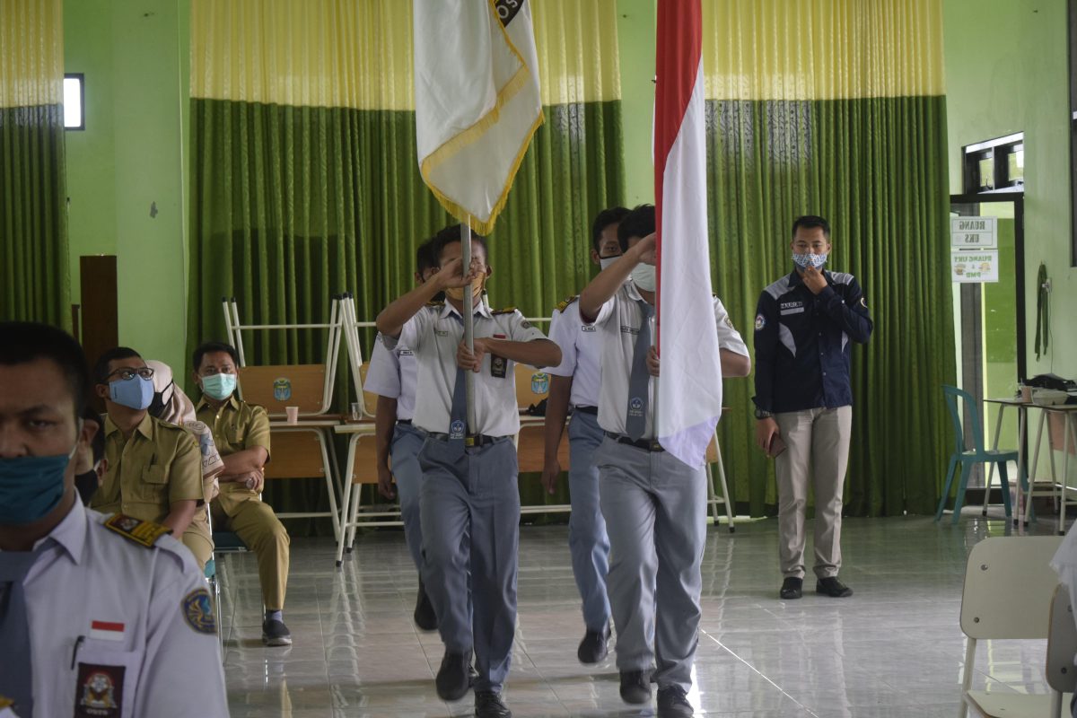 Latihan Dasar Kepemimpinan (LDK) Pengurus OSIS TA 2020-2021 | SMK N 1 ...
